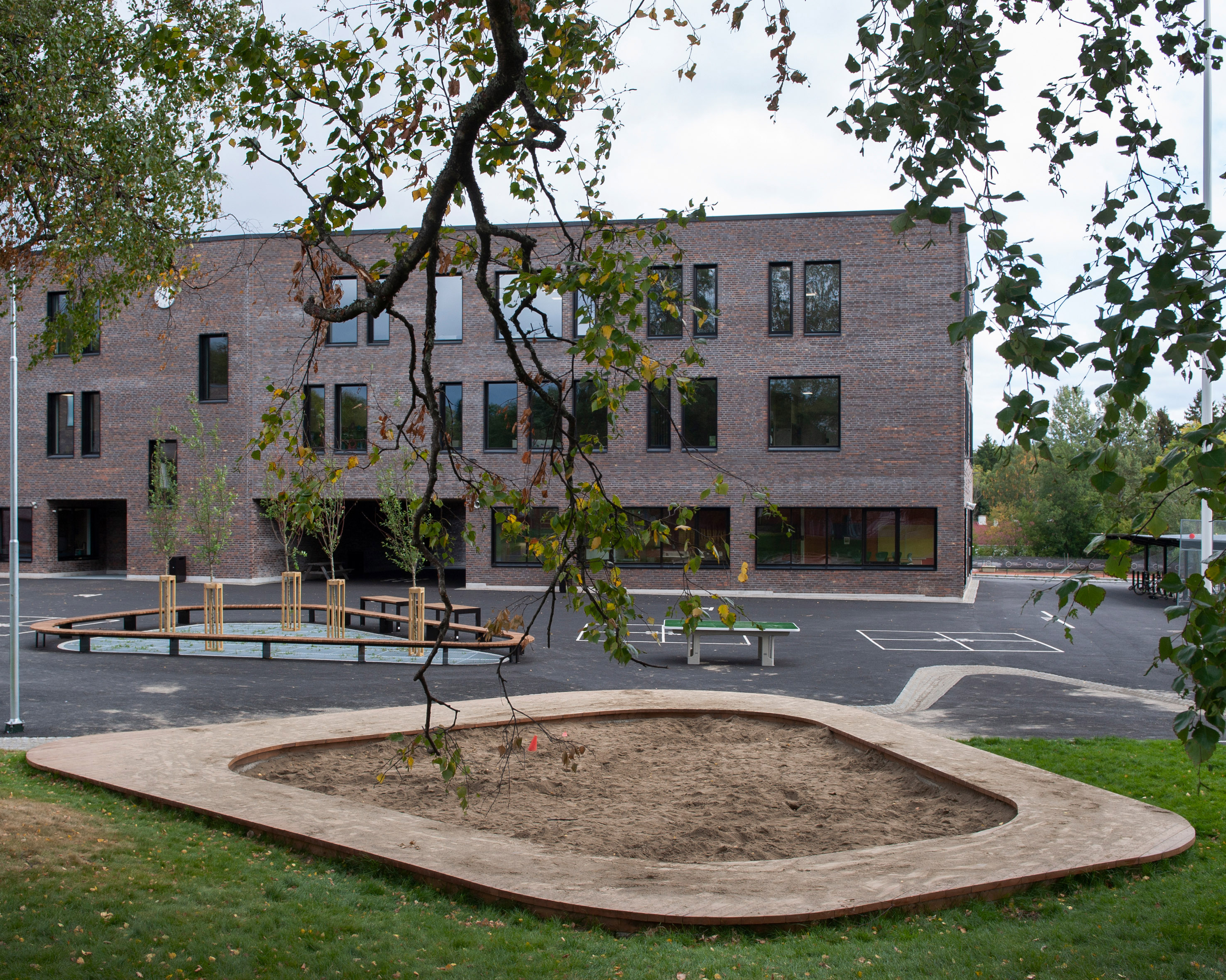NLA Holmen skole