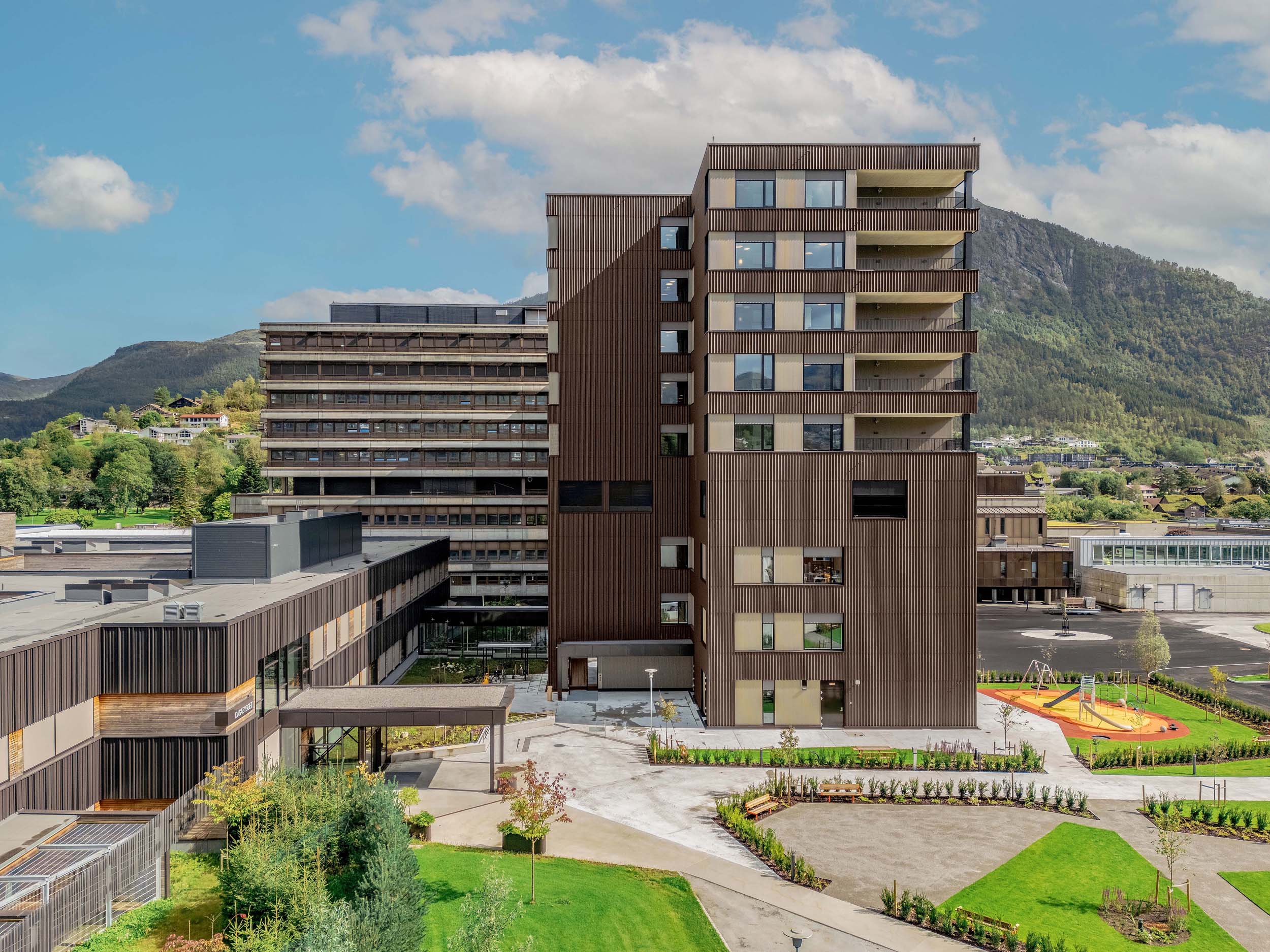 NLA - Nye Førde sjukehus, Liva